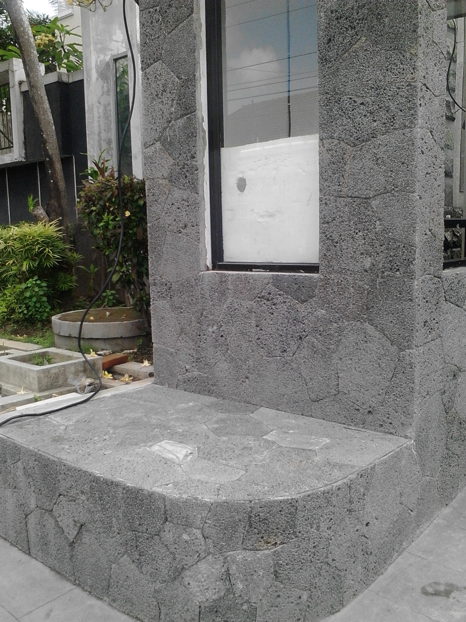 Batu Curie, Batu yang unik untuk aplikasi Facade Rumah, kantor dan ...